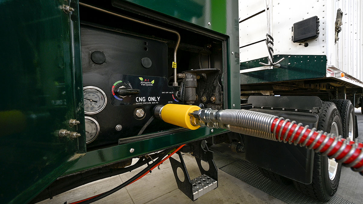 Compressed Natural Gas Fueling Station - Goshen / Visalia CA. - KWRF